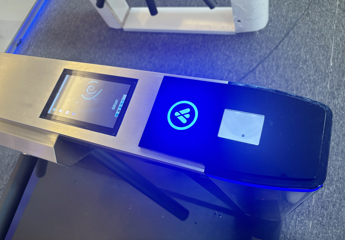 How does QR code turnstile work 2024 - MairsTurnstile.com